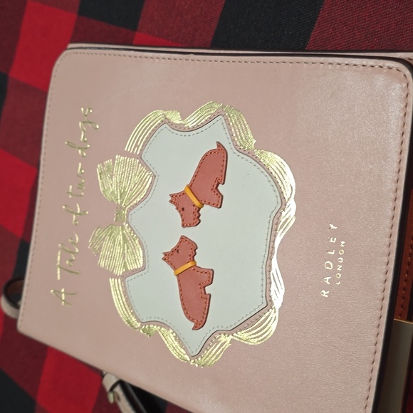 RADLEY LONDON | Bags | Radley London Book Cross Body Bag | Poshmark